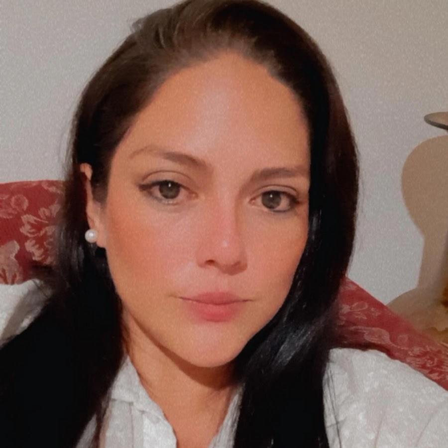 AMLnZu9yuqD8LJ3OdIar9y9jj5Pb9XxbAy53Y1oHCyEJEg=s900-c-k-c0x00ffffff-no-rj