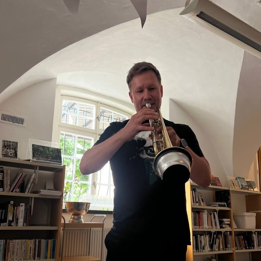 AMLnZu_-8A7oZOQGrJQgELerGyE_2lJRMCdQ2Dv7Xndm=s900-c-k-c0x00ffffff-no-rj