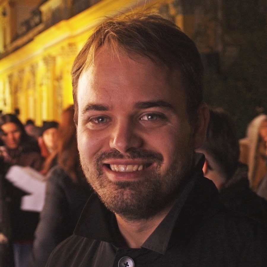 AMLnZu_1KlmmrEsdrXwIP-ls-AdNDVZkeB9YNNsUjLP3SA=s900-c-k-c0x00ffffff-no-rj