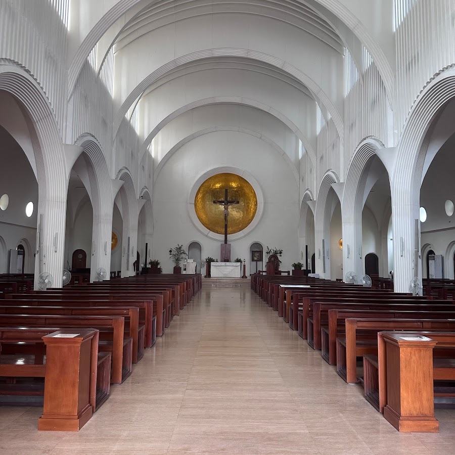 AMLnZu_3n44_ES-KC7ga5FzASpVXhBj4dJORC59n3bXm=s900-c-k-c0x00ffffff-no-rj