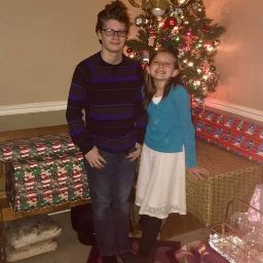 AMLnZu_7YaApKa5kFZlLB8wg-2qXM-XqMdNIQ8J3JXzAlw=s900-c-k-c0x00ffffff-no-rj