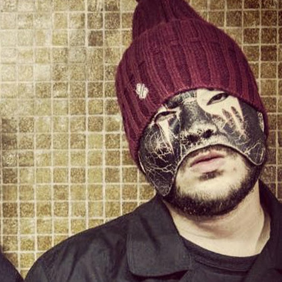 AMLnZu_7yVt1MU2Z4vzH68_tkDWZE5omRwt8UK2r0SQ5aw=s900-c-k-c0x00ffffff-no-rj