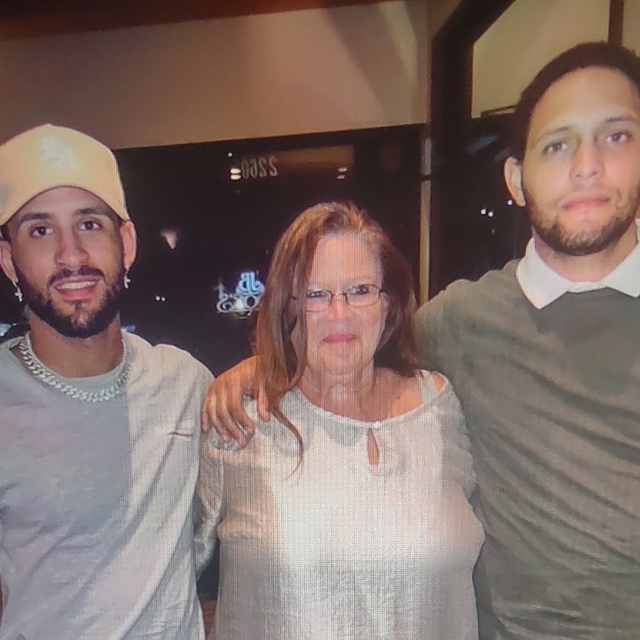 AMLnZu_CQwlbJkDPIa5wBRpE93s1N4-RkJmQAXFh5gI0XEI=s900-c-k-c0x00ffffff-no-rj