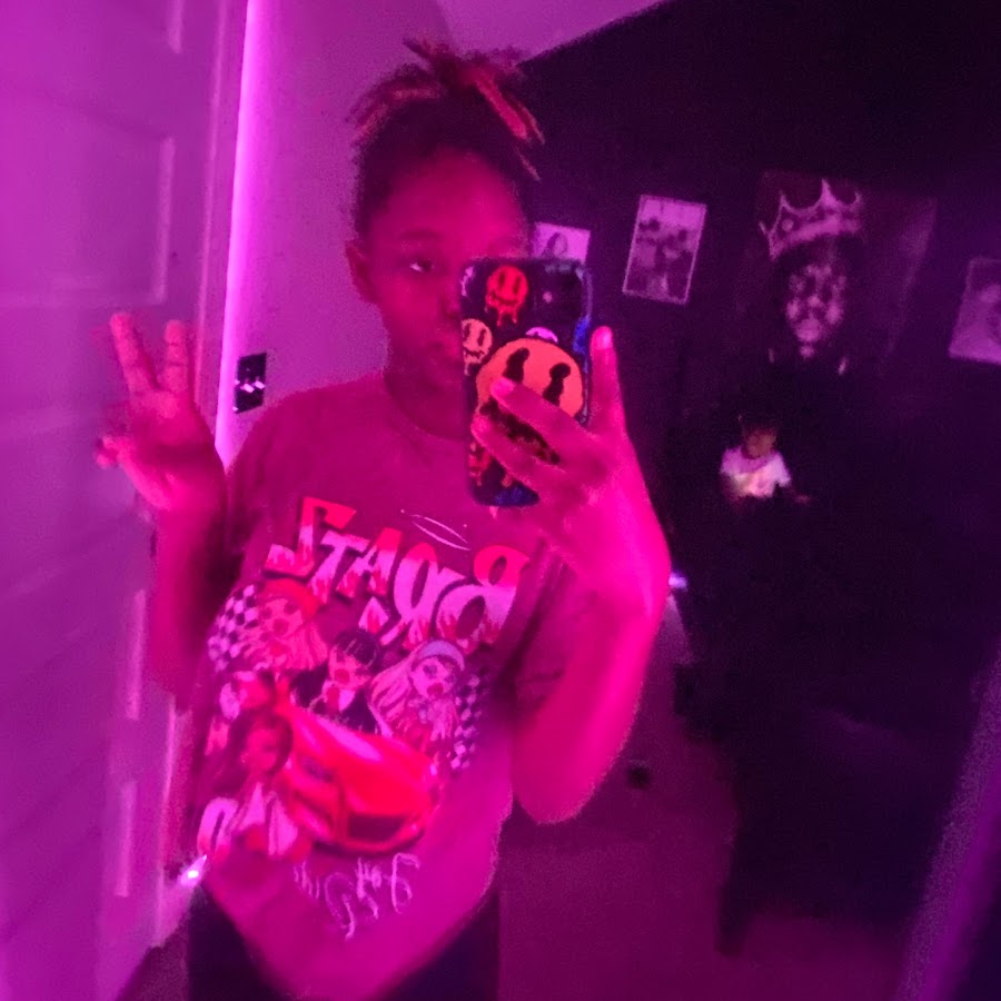 AMLnZu_J-q0cyWpG1V0fHBxGBNZ44JRldahc_w5BXAyb3A=s900-c-k-c0x00ffffff-no-rj