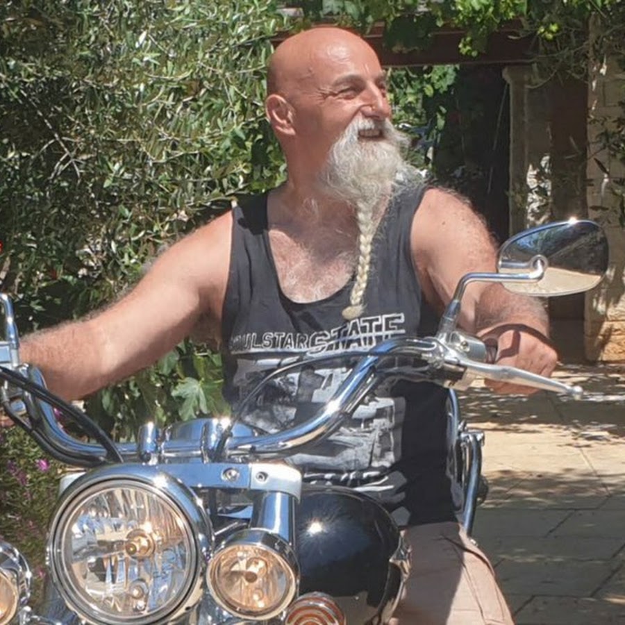 AMLnZu_KEwv29anq_lJsxNazrdUmNJfIXJDHD7Vu-iONwg=s900-c-k-c0x00ffffff-no-rj