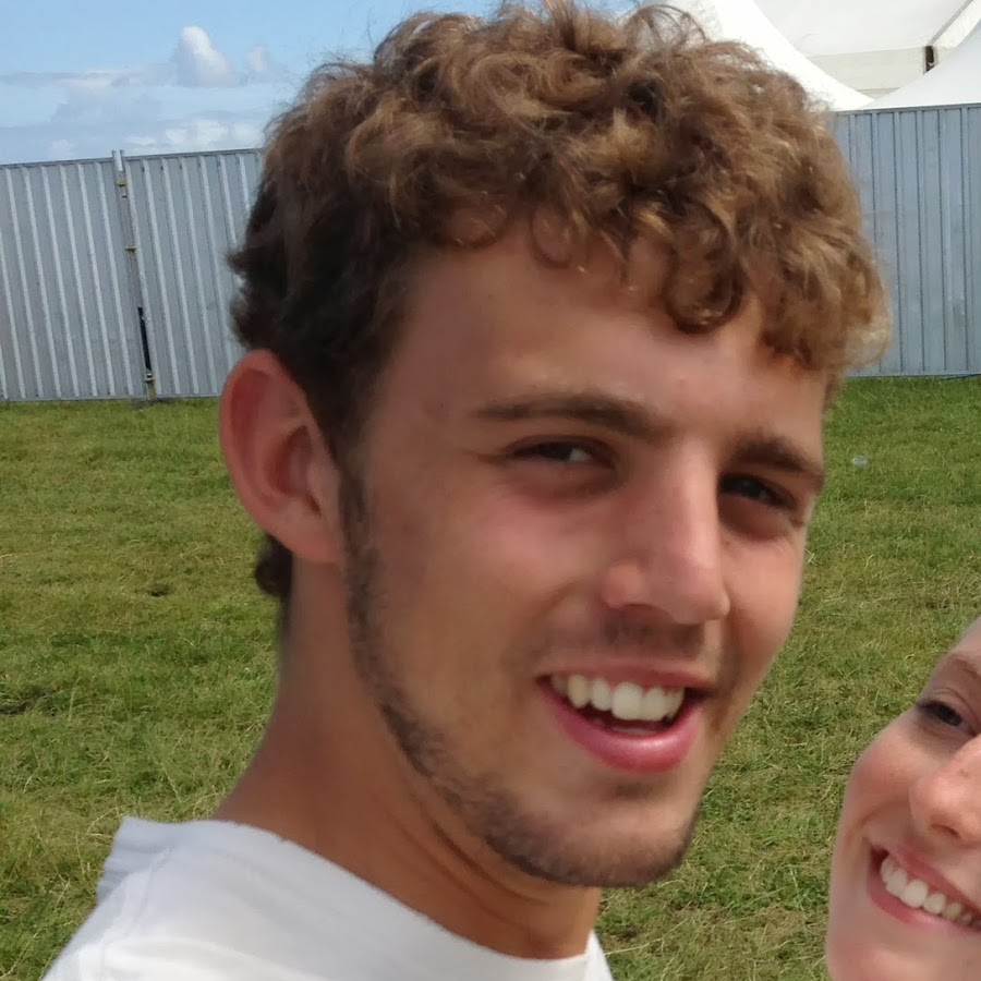 AMLnZu_KGWVnRrtsOhj7Zmqnmw4rB27A6zuwR9s-Qqq4Dg=s900-c-k-c0x00ffffff-no-rj