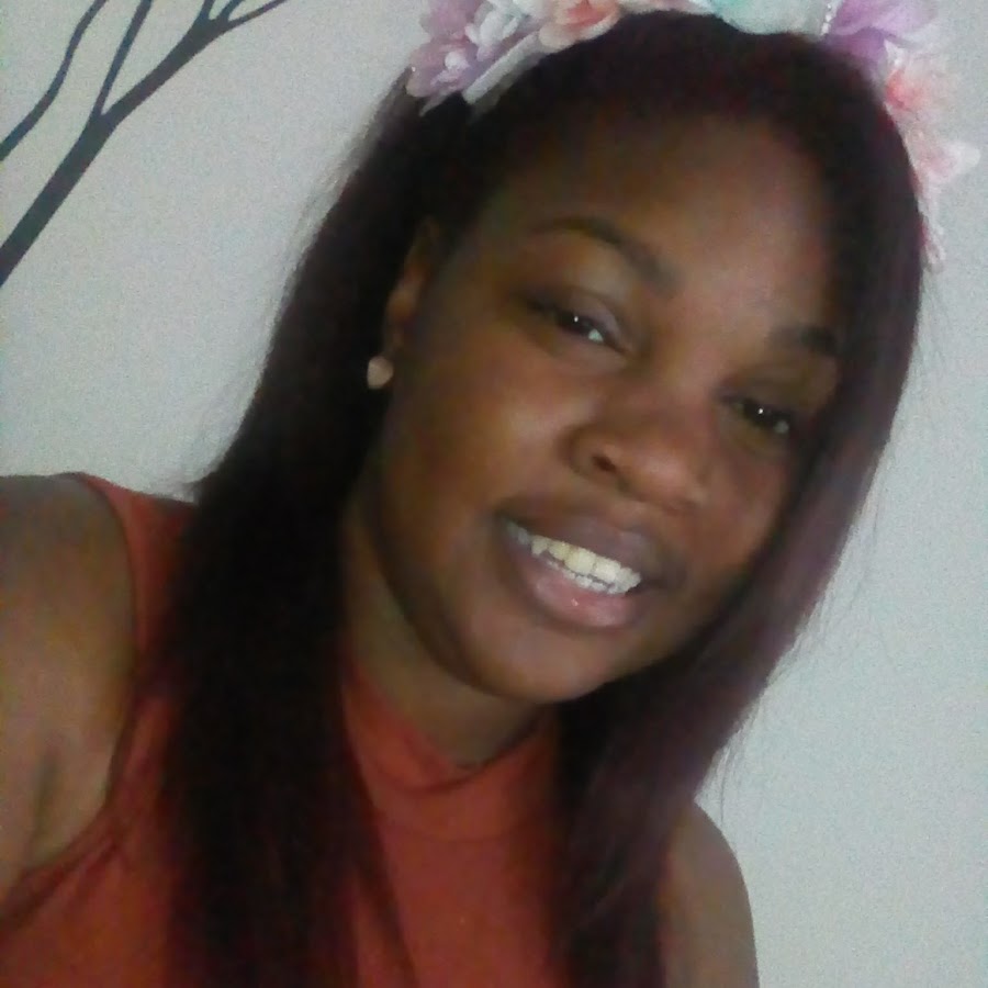 AMLnZu_Kvq1IVYMmVGDDi5mHL3a8Zp1zg6e20kY5wME_EA=s900-c-k-c0x00ffffff-no-rj