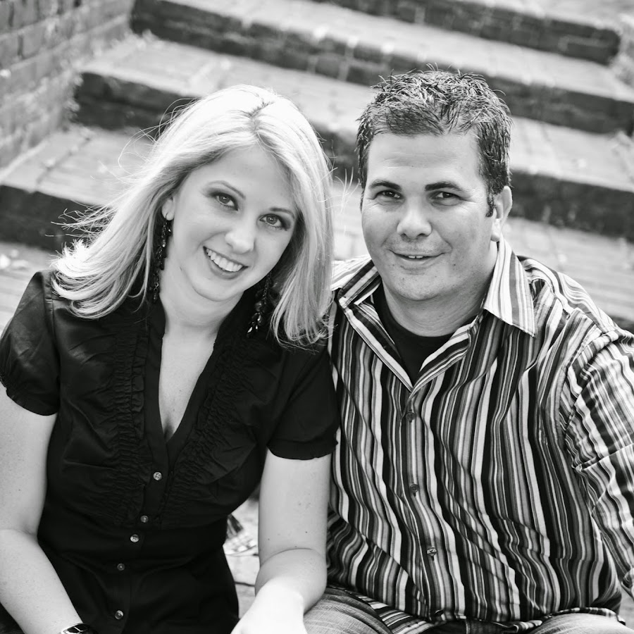 AMLnZu_LOUIV6Wuxn__X_p9VKJiOl7FbkvAziYxdW3jj=s900-c-k-c0x00ffffff-no-rj