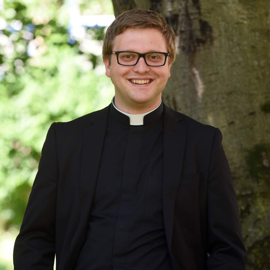 AMLnZu_MMFpoX3dUtUVaxZa_JUJHy6HAALHrE-pvoxBK_Q=s900-c-k-c0x00ffffff-no-rj