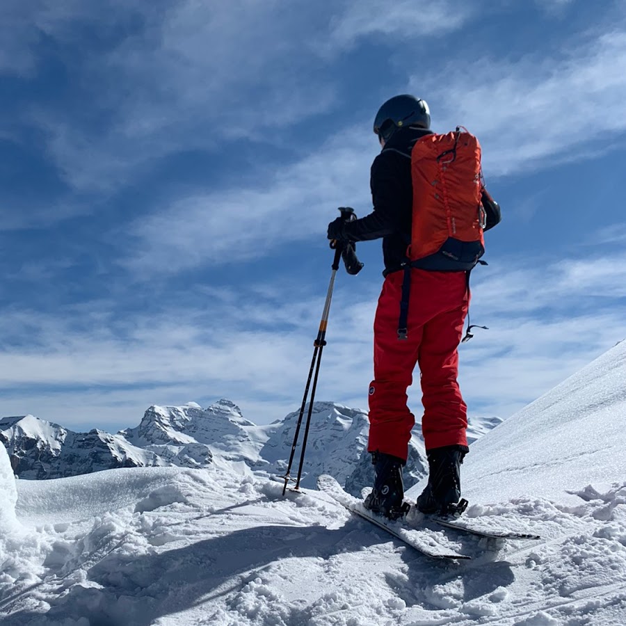 AMLnZu_O02LXnNHDGKU5fN_kcA2y7aXGXdS8NGsdv4NmXDE=s900-c-k-c0x00ffffff-no-rj