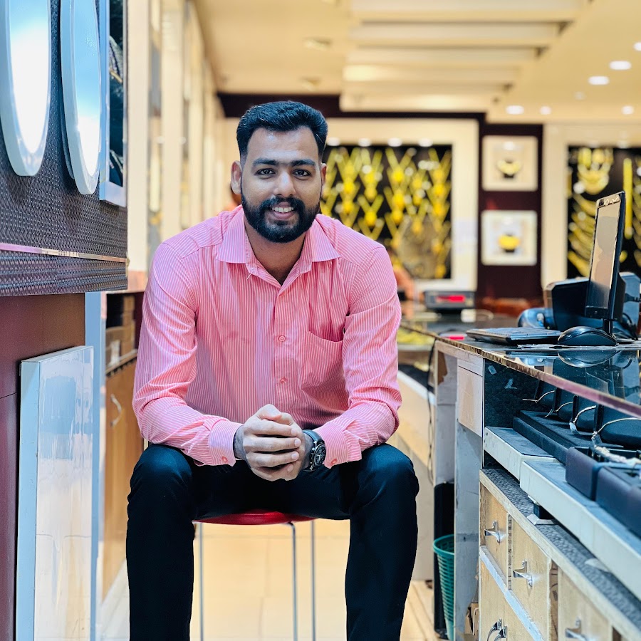 AMLnZu_YCpEj6d3NgP5iDoEvccq_Rnkz9gjsbnGKut1kOUI=s900-c-k-c0x00ffffff-no-rj