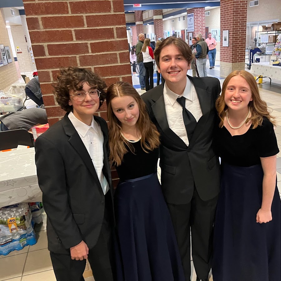 AMLnZu_ZaNCOwS7kFets-NqImwxhEnnkpwHNXgsa7xbs7kY=s900-c-k-c0x00ffffff-no-rj