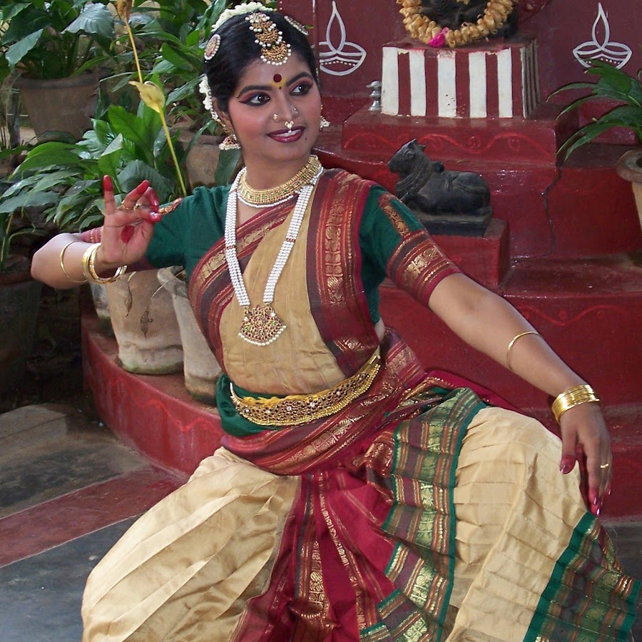 AMLnZu_qU4sPfxyZ-Ba0KESMVTGzmyf3ghoqYy6NFeieGQ=s900-c-k-c0x00ffffff-no-rj