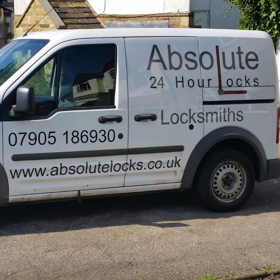 AMLnZu_uCPZDeDG50wD5U3NxP5hyWEwb7yrXZWTdyWvVbg=s900-c-k-c0x00ffffff-no-rj