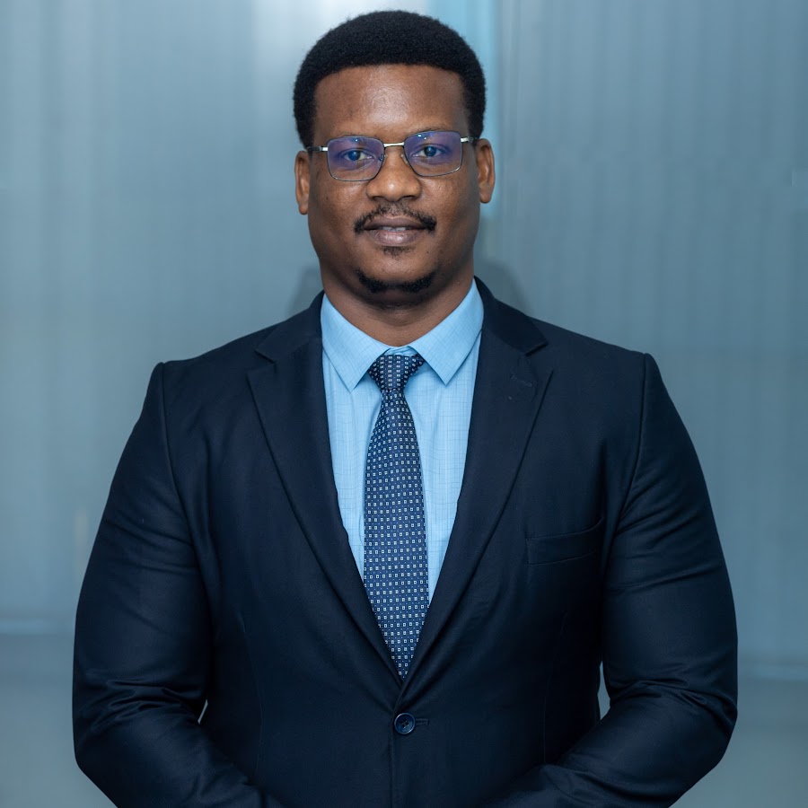 AMLnZu_vR_x3VDHZ93XAY4ibxtkoTn2CIM2uFX6gC7UPvQ=s900-c-k-c0x00ffffff-no-rj