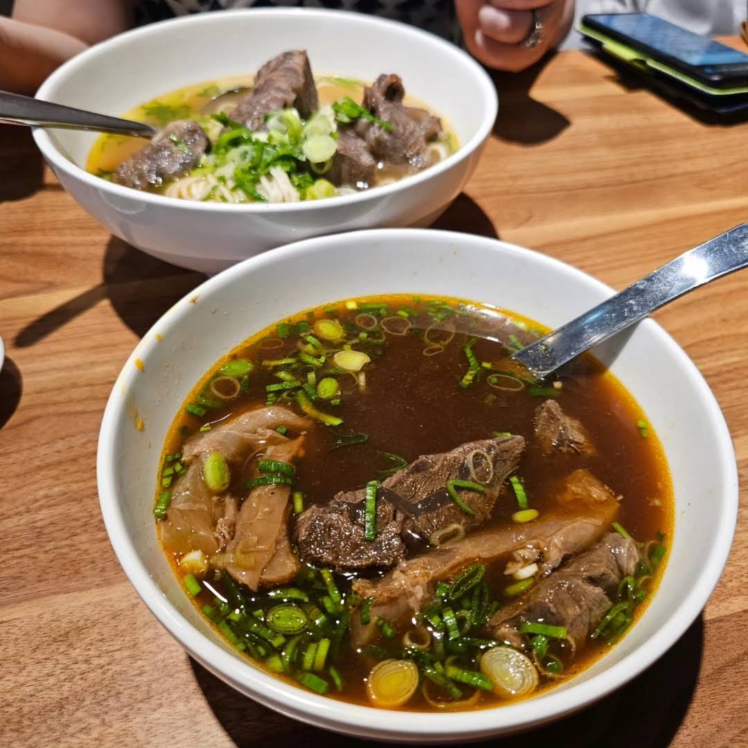 Post from 852MIHKTV HK Walker